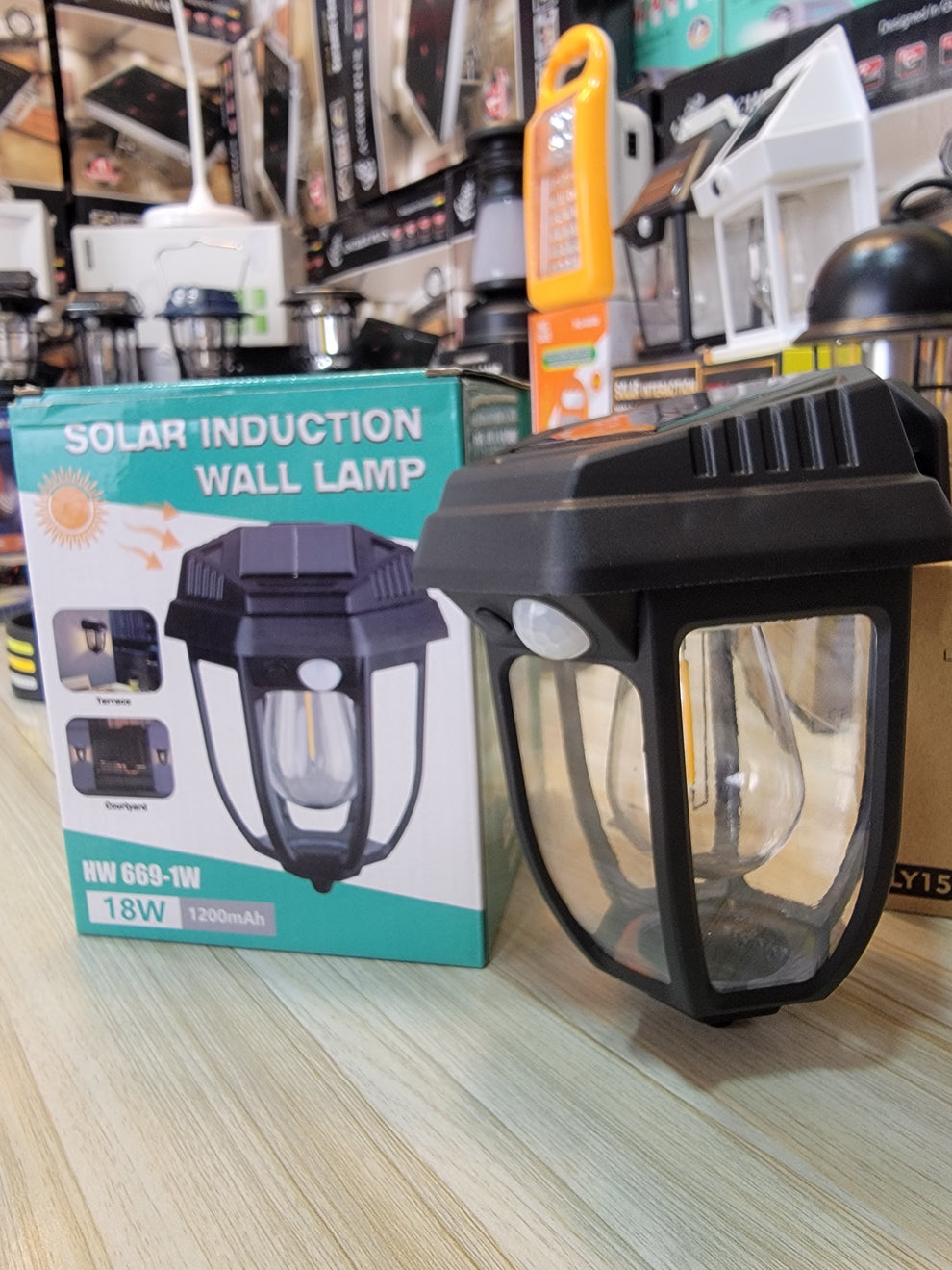 Solar Induction Wall Lamp HW 669 – Buy Now at Lalaimport.pk – Lalaimport.pk (karkhano)